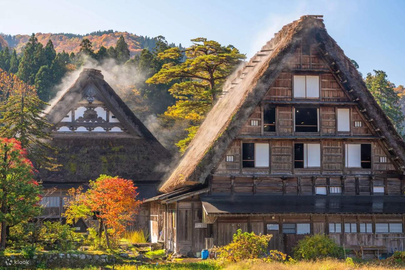 Tour di due giorni a Shirakawa-go Gassho Village e Takayama Hida e ...