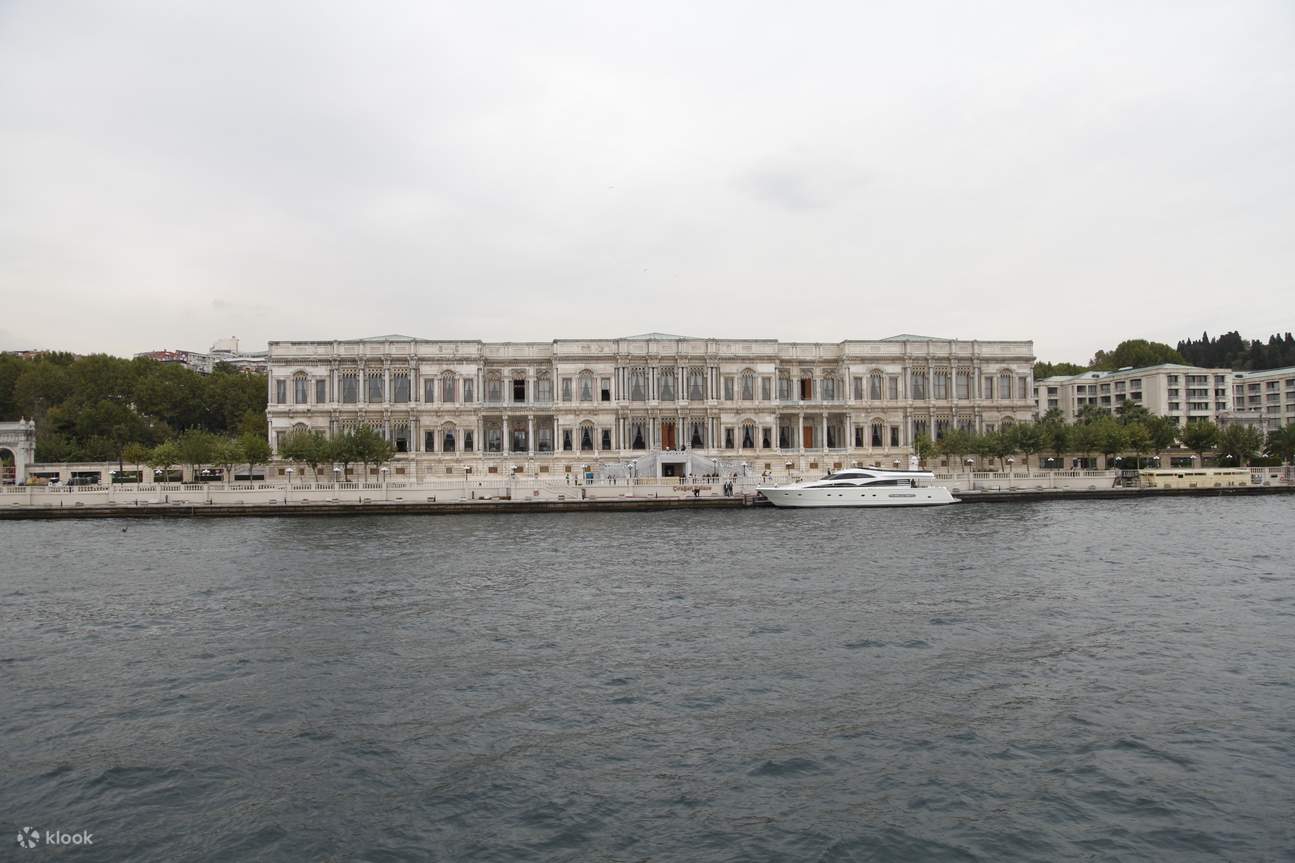 Bosphorus Cruise, Bus Tour, Pierre Loti Hill, Cable Car Guided Tour di ...