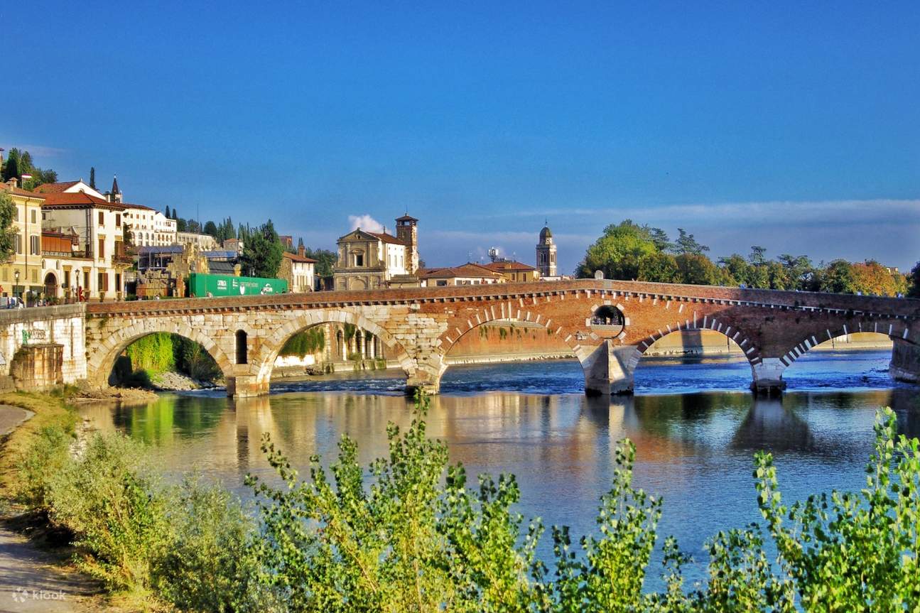 Verona Scavenger Hunt and City Highlights Day Trip - Klook