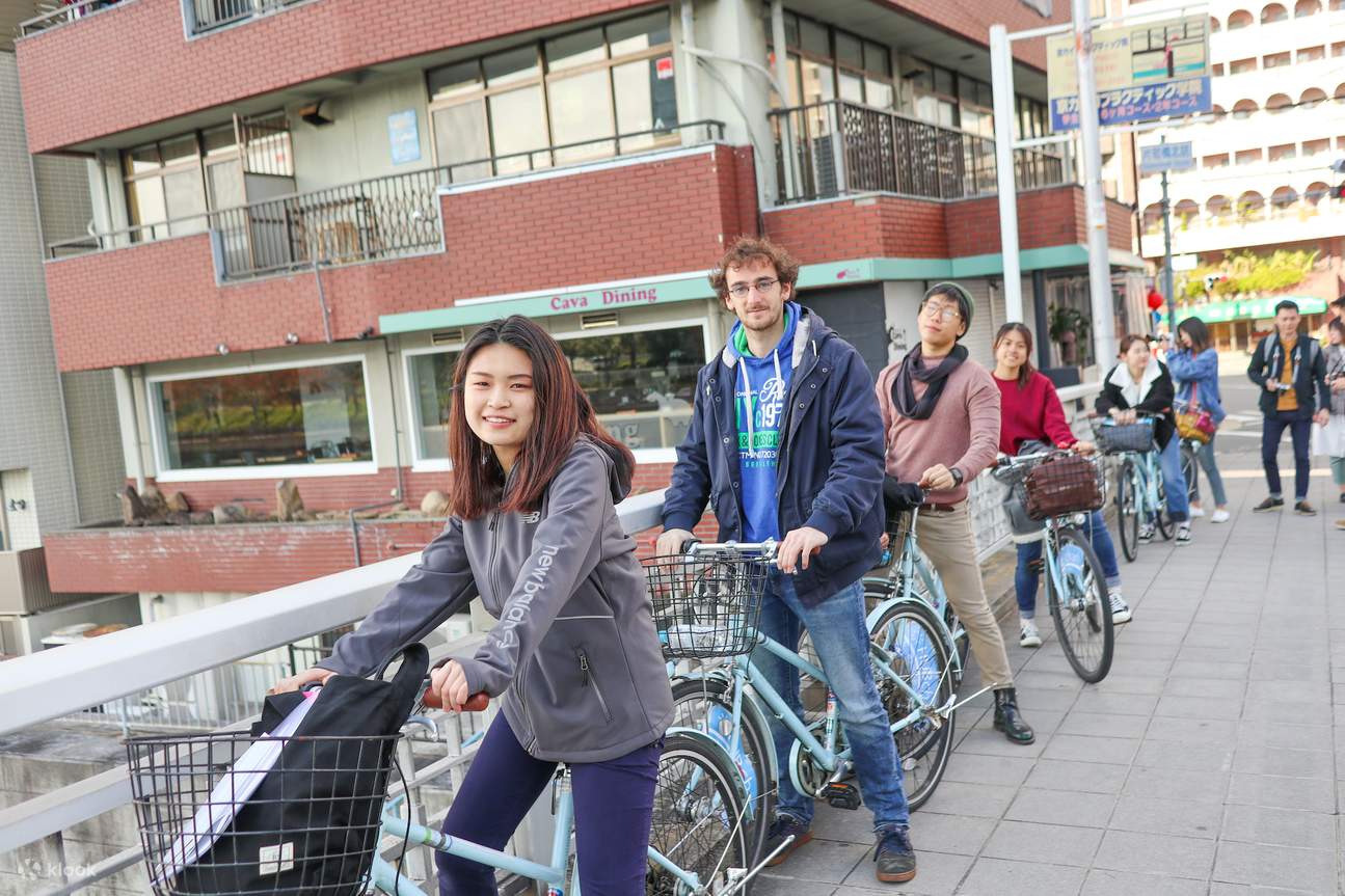 Osaka Castle Area Half Day Biking Tour with Local Guide - Klook Malaysia