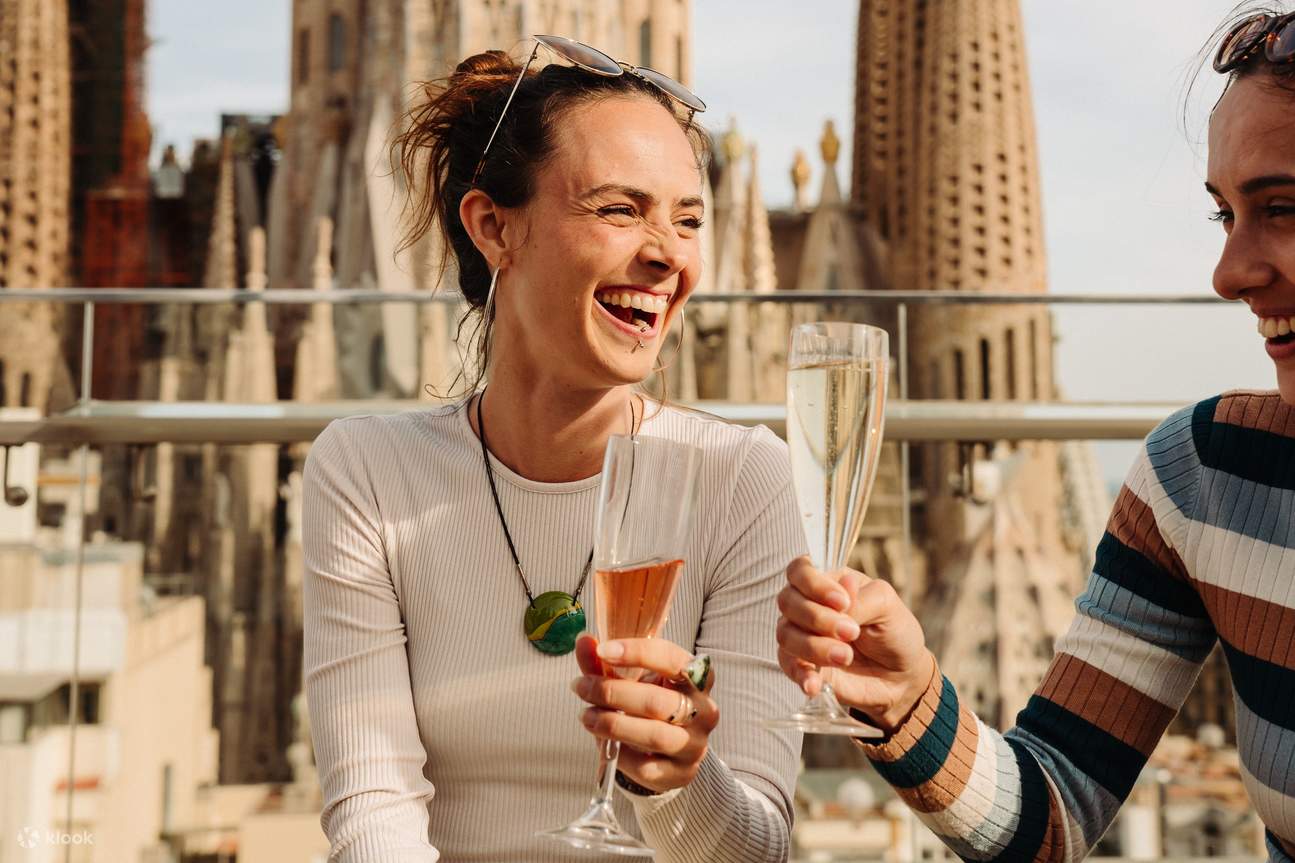 Sagrada Familia evening tour in Barcelona - Klook New Zealand