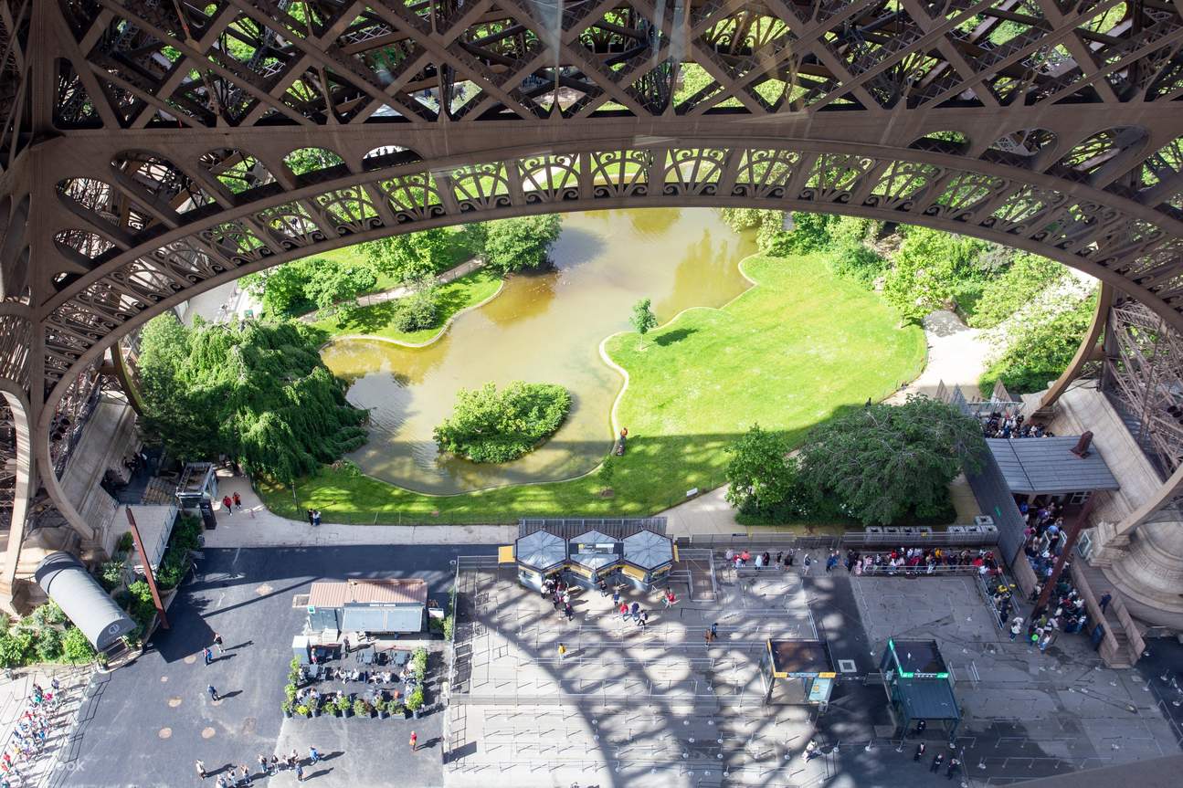 Tur Berpemandu Pendakian Menara Eiffel dengan Pesiar Sungai Seine di Paris - Klook Indonesia