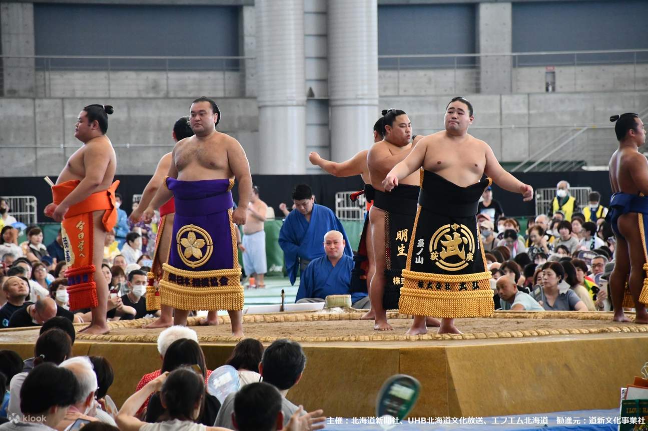 Turnamen Grand Sumo Hokkaido dan Tur Bus Satu Hari Taman Moerenuma ...