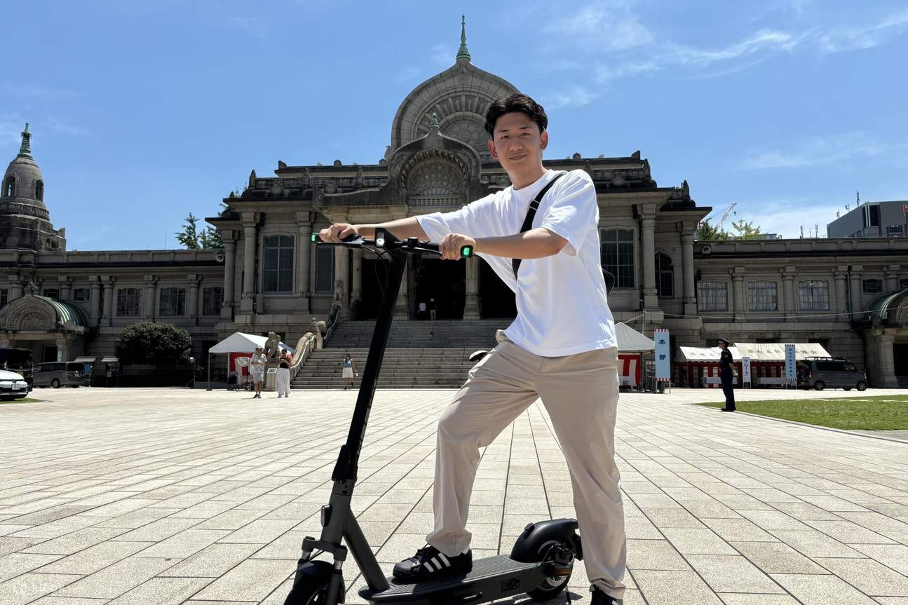 Tokyo E-Scooter Day Tour : Top Landmarks & Local Spots - Klook ประเทศไทย