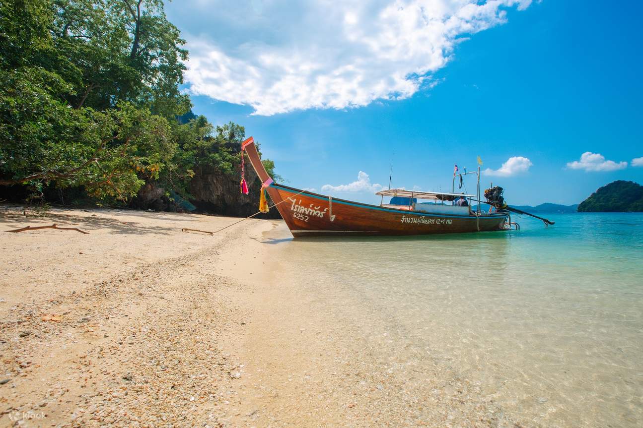 Private Krabi 4 Islands Private Tour By Luxury Longtail Boat in krabi ...