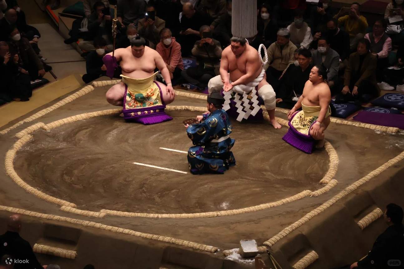 Japan Sumo Tournament Tour - Kobe Station | GLION ARENA KOBE Live ...