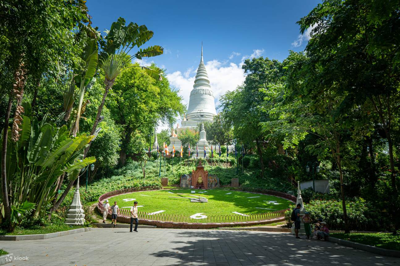 Discover Phnom Penh: Half-Day City Tour by Tuk Tuk with Siem Reaper - Klook