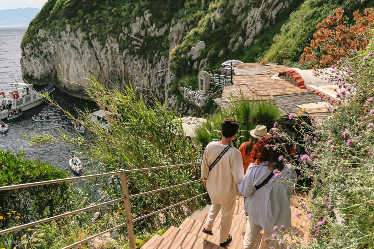Tur Capri dan Anacapri dengan Blue Grotto dari Sorrento - Klook Indonesia