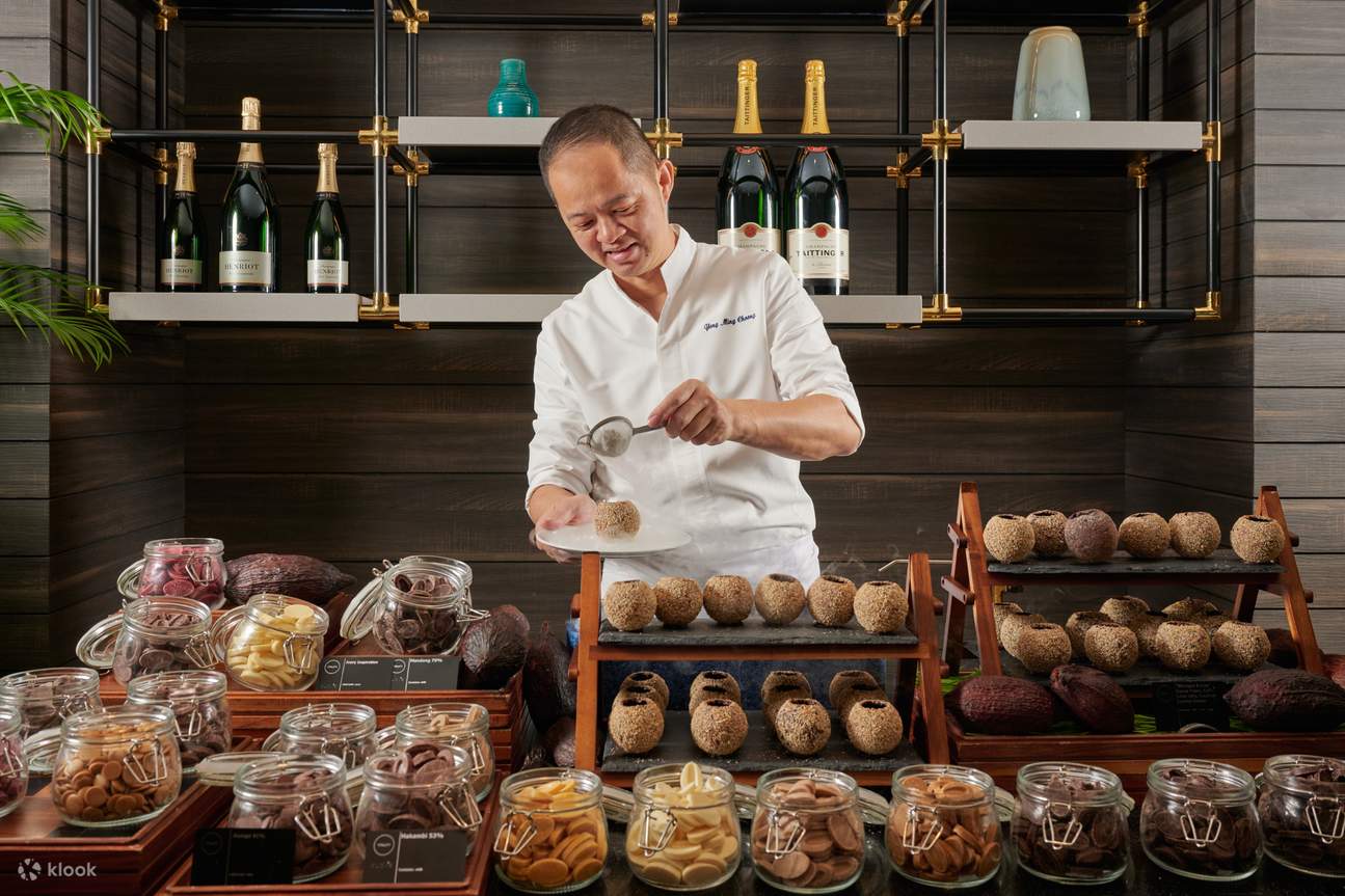 CLOVE ที่โรงแรมสวิสโซเทล เดอะ สแตมฟอร์ด - Klook ประเทศไทย