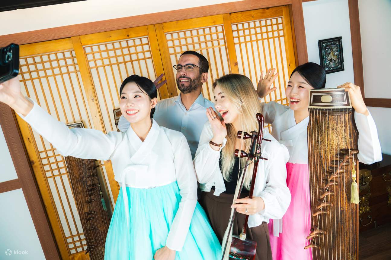 Jinyeon: Korean Traditional Music Performance with Modern vibes - Klook ...