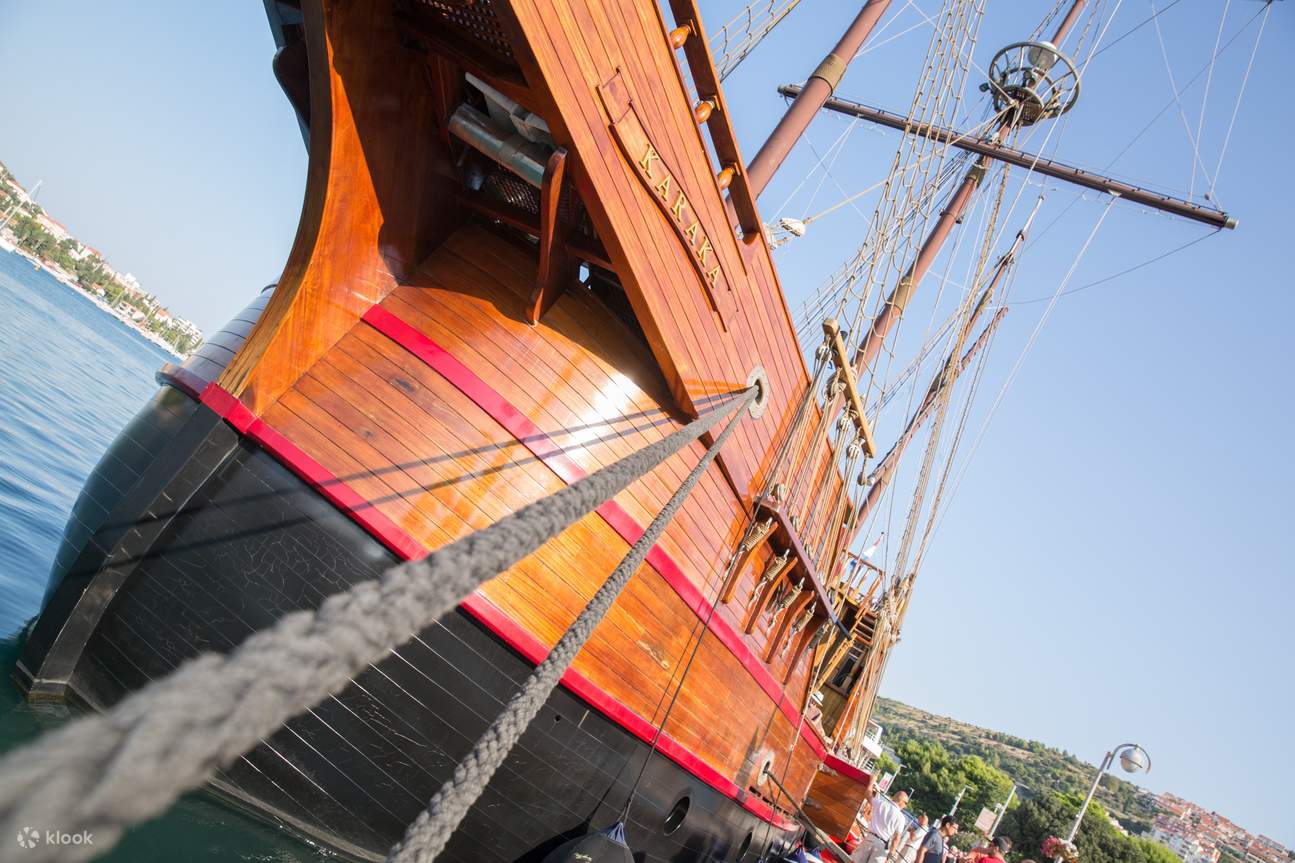 Explore the Elaphite Islands with a Memorable Island Hopping Cruise on ...