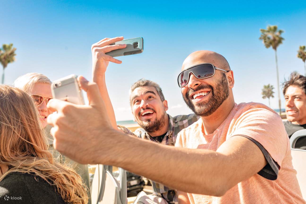 Los Angeles TMZ Celebrity Join In 2-hour Bus Tour - Klook