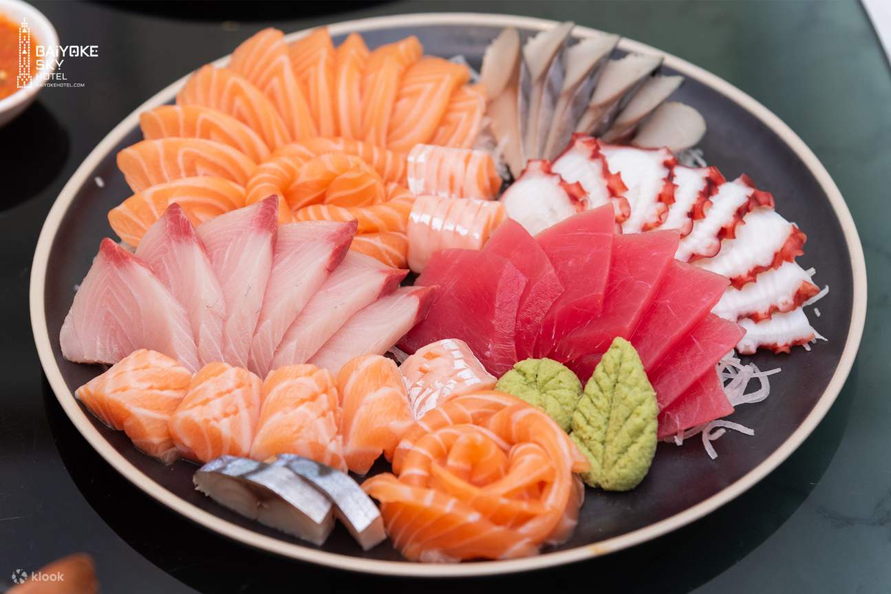 Toegang tot het observatiedek van het Baiyoke Sky Hotel met buffet ...