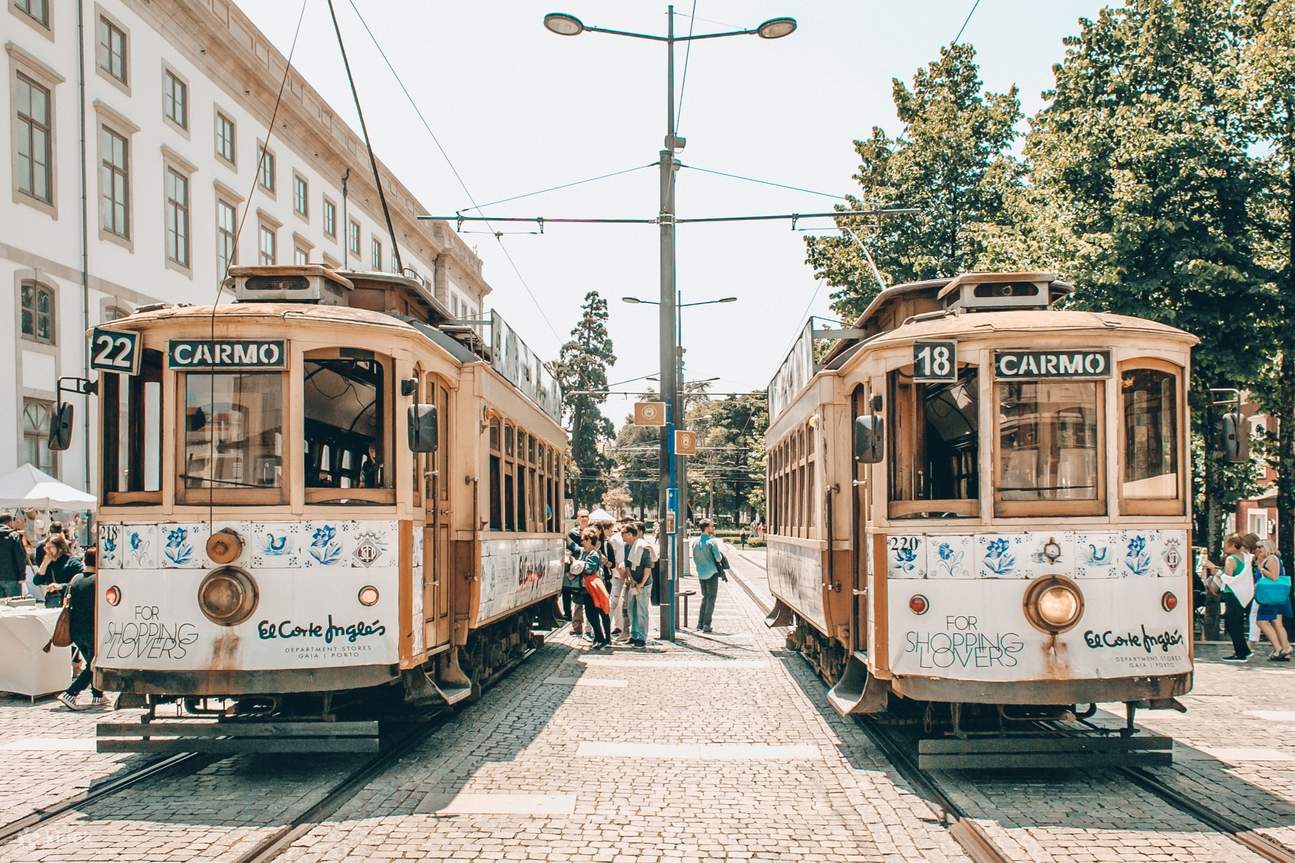 Porto Scavenger Hunt and Sights Self-Guided Walking Trip - Klook