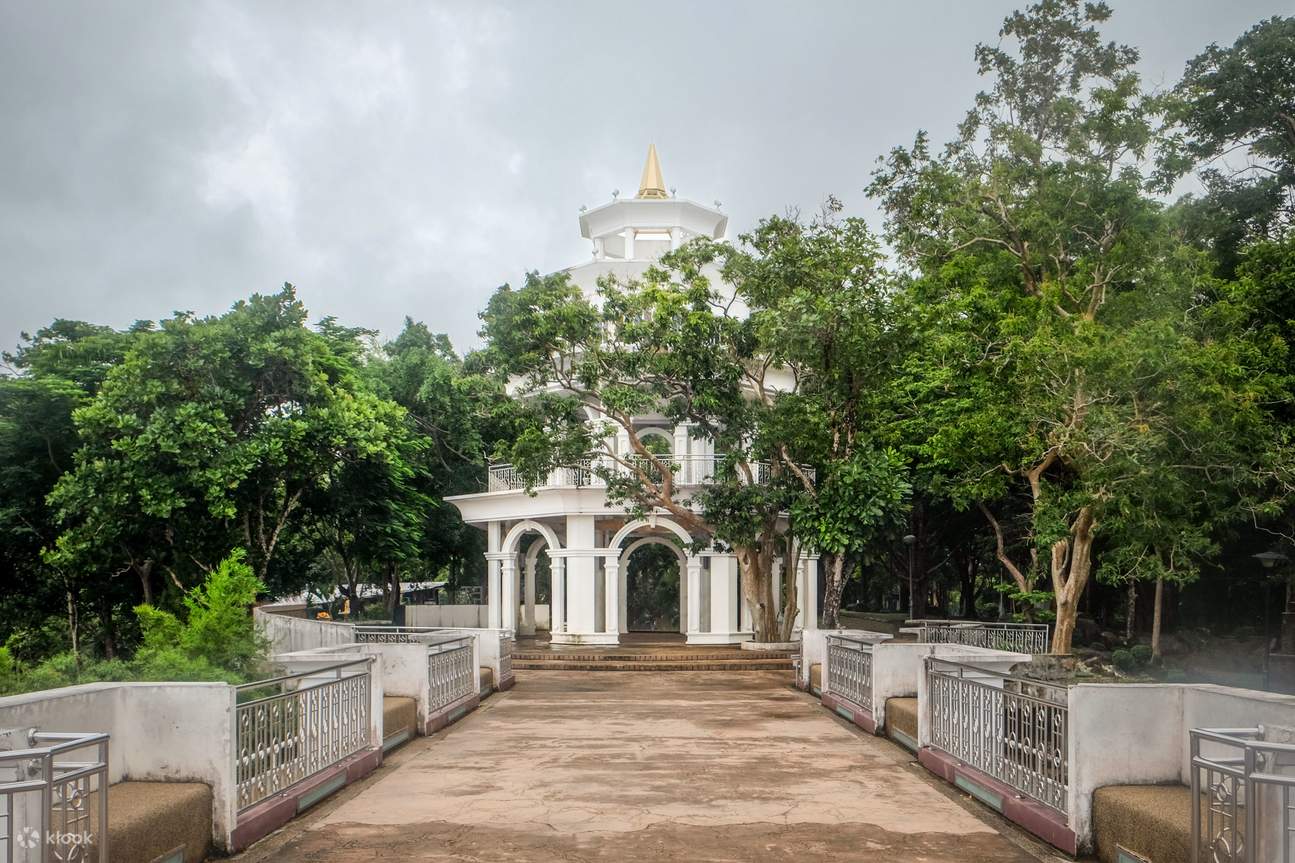 Phuket, Thailand Big Buddha, Wat Chalong and Town Guided Tour - Klook