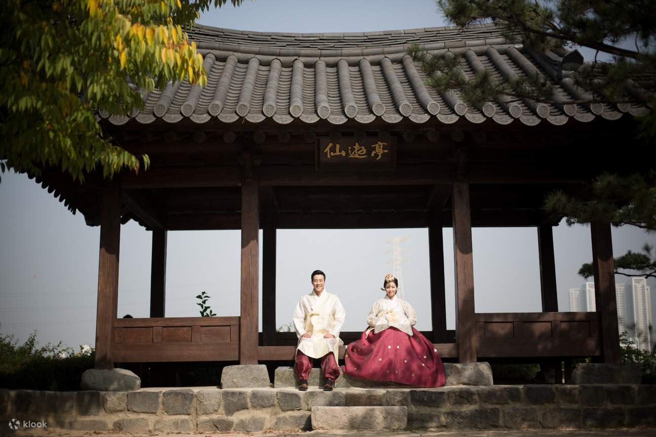 Hanbok Portrait Experience by Z-and in Seoul - Klook