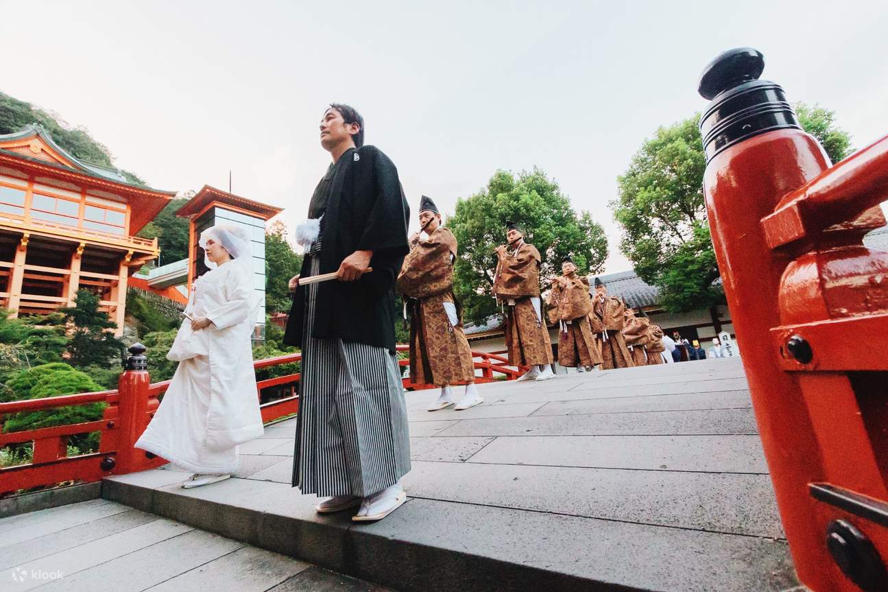 Sake, Shrine & Fox Wedding: Cultural Evening Bus Tour - Klook Philippines