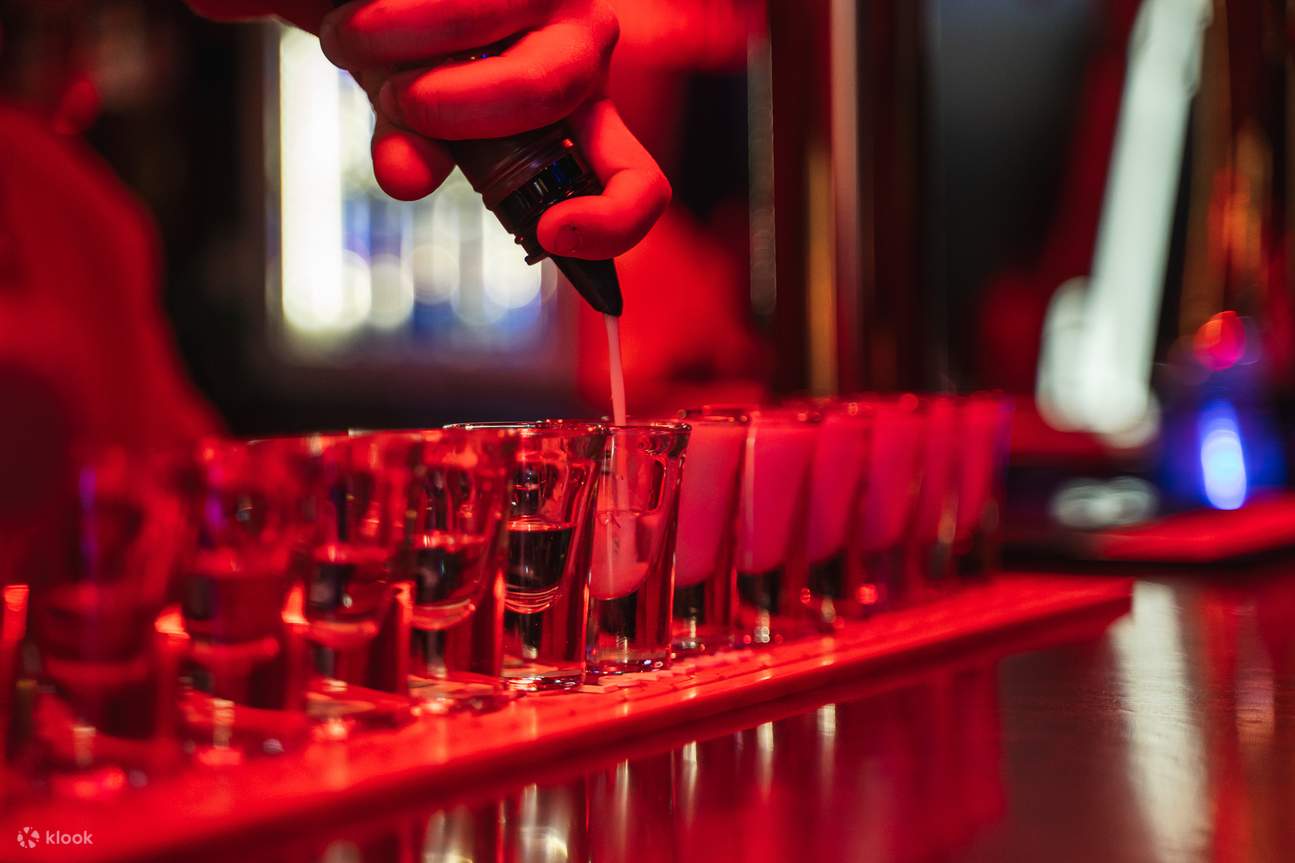 Tipsy History Walking Tour di Lisbon - Klook Indonesia