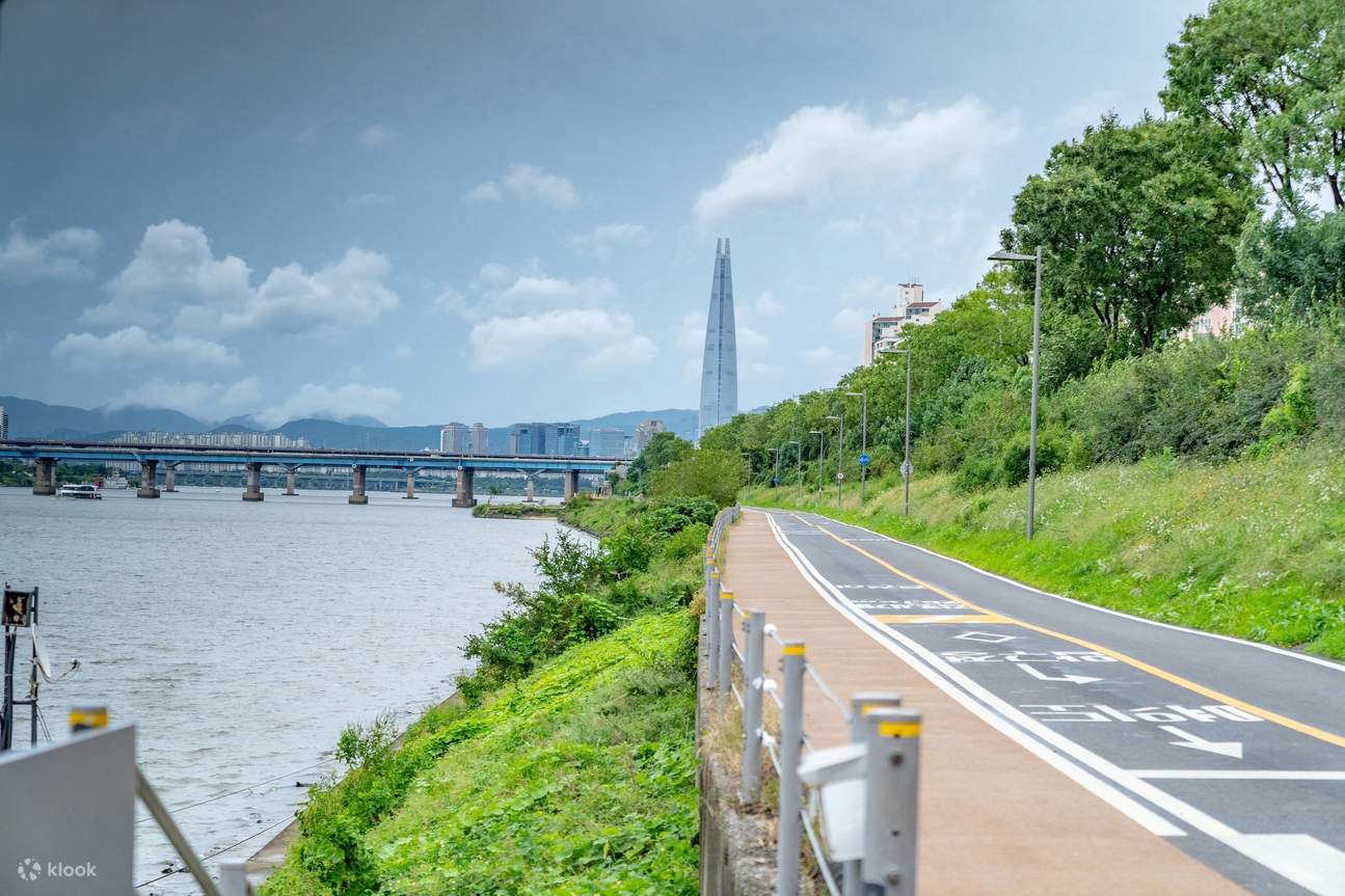 Nature Bike Tour in Han River & Seoul Forest - Klook Australia