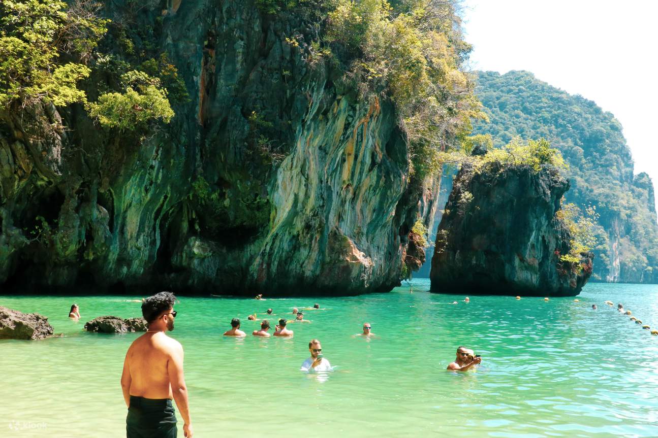 Krabi: Hong Island Day Tour by Speedboat - Klook