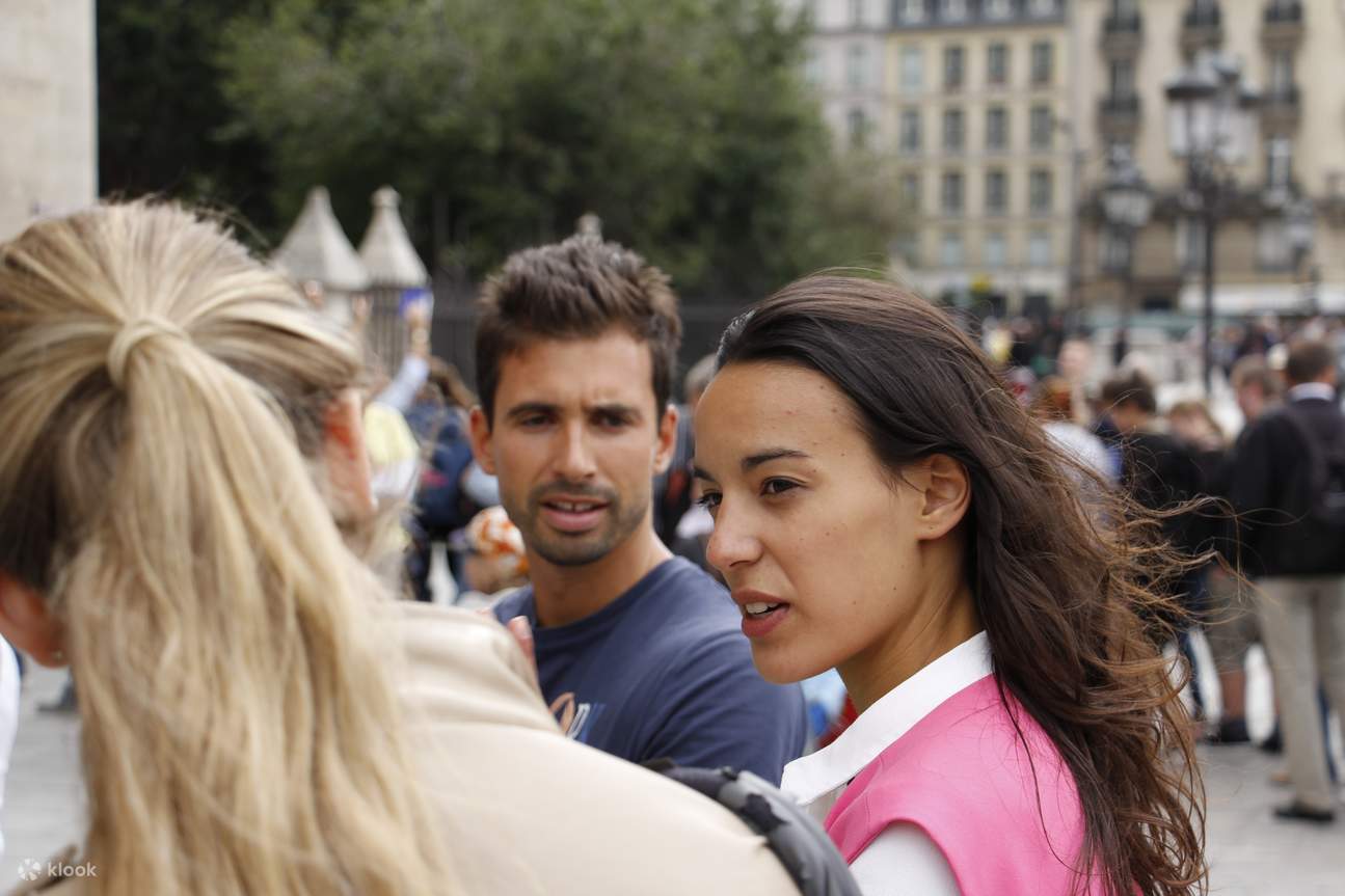 Montmartre Small Group Walking Tour in Paris - Klook Singapore