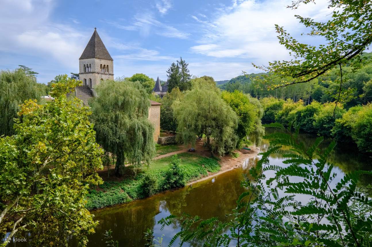 Vezere Valley and Skip-the-Line Lascaux IV Half Day Tour from Sarlat ...