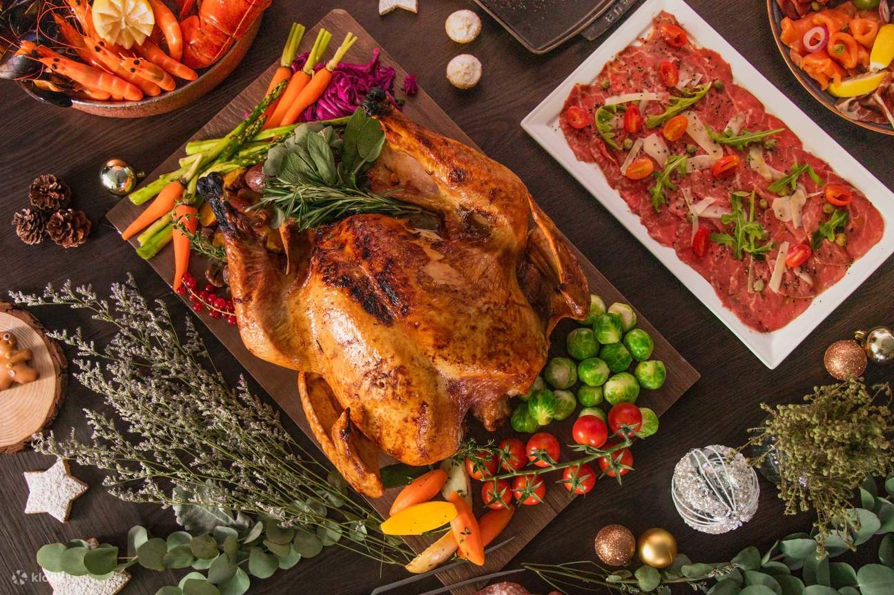 Hotel ICON | Silverbox Ballroom | Festive Brunch and Dinner - Klook