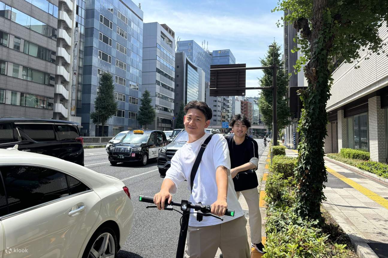 Tokyo E-Scooter Day Tour : Top Landmarks & Local Spots - Klook Canada