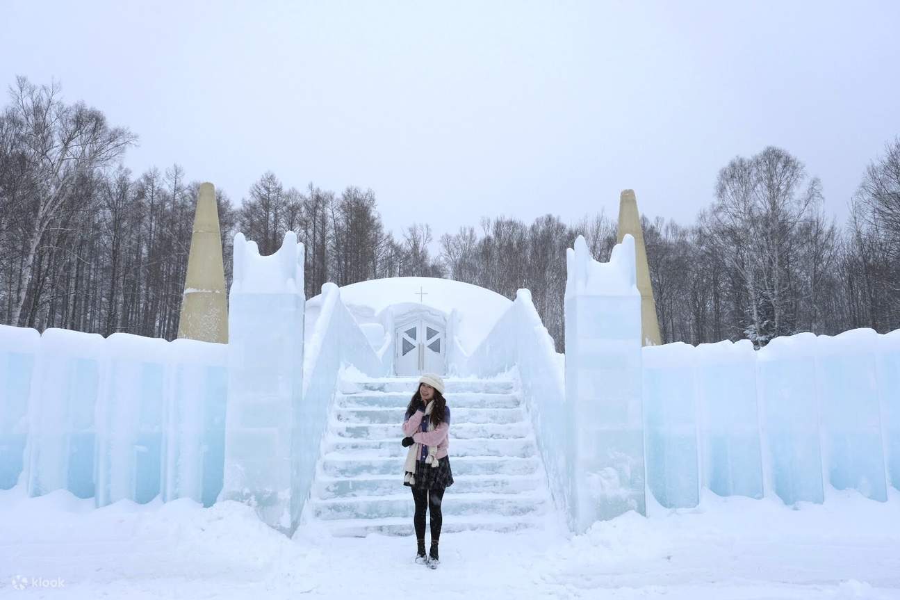 Lake Shikotsu Ice Falls Festival & Hoshino Tomamu Ice Village Day Trip ...