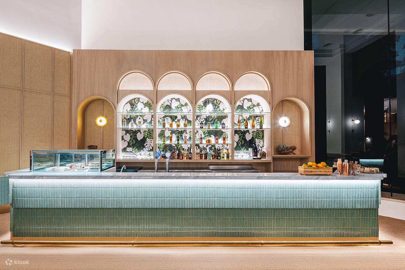 Waterfall Lounge at Furama RiverFront - Klook