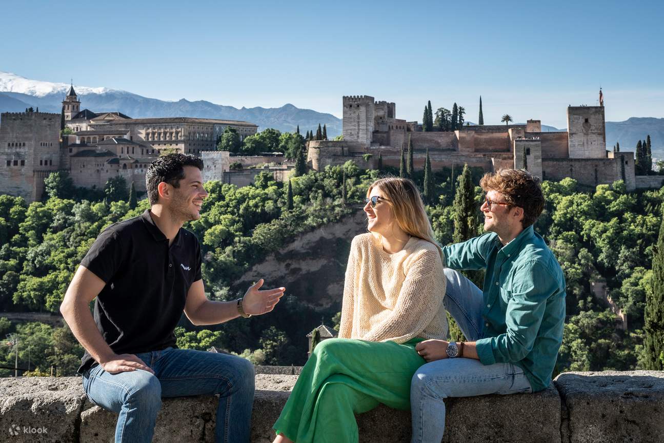 Yang Terbaik dari Granada dari Malaga dalam Satu Hari dengan Alhambra ...