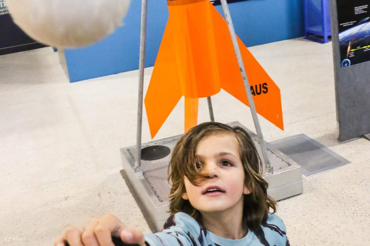 Gravity Discovery Centre & Observatory Night Tour di Gingin - Klook ...