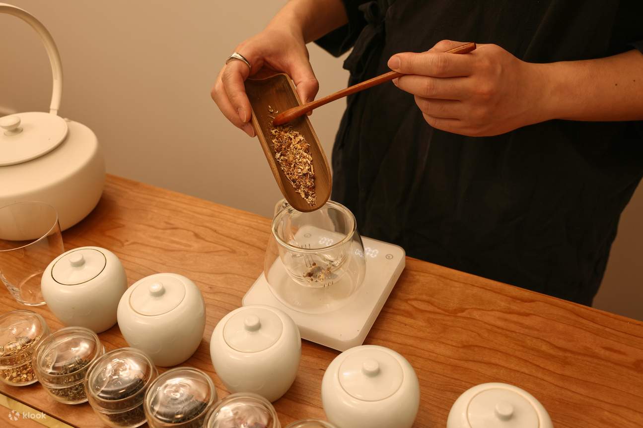 Pyunkang Yul Tea House: Korean Tea & Dasik Pairing Experience - Klook