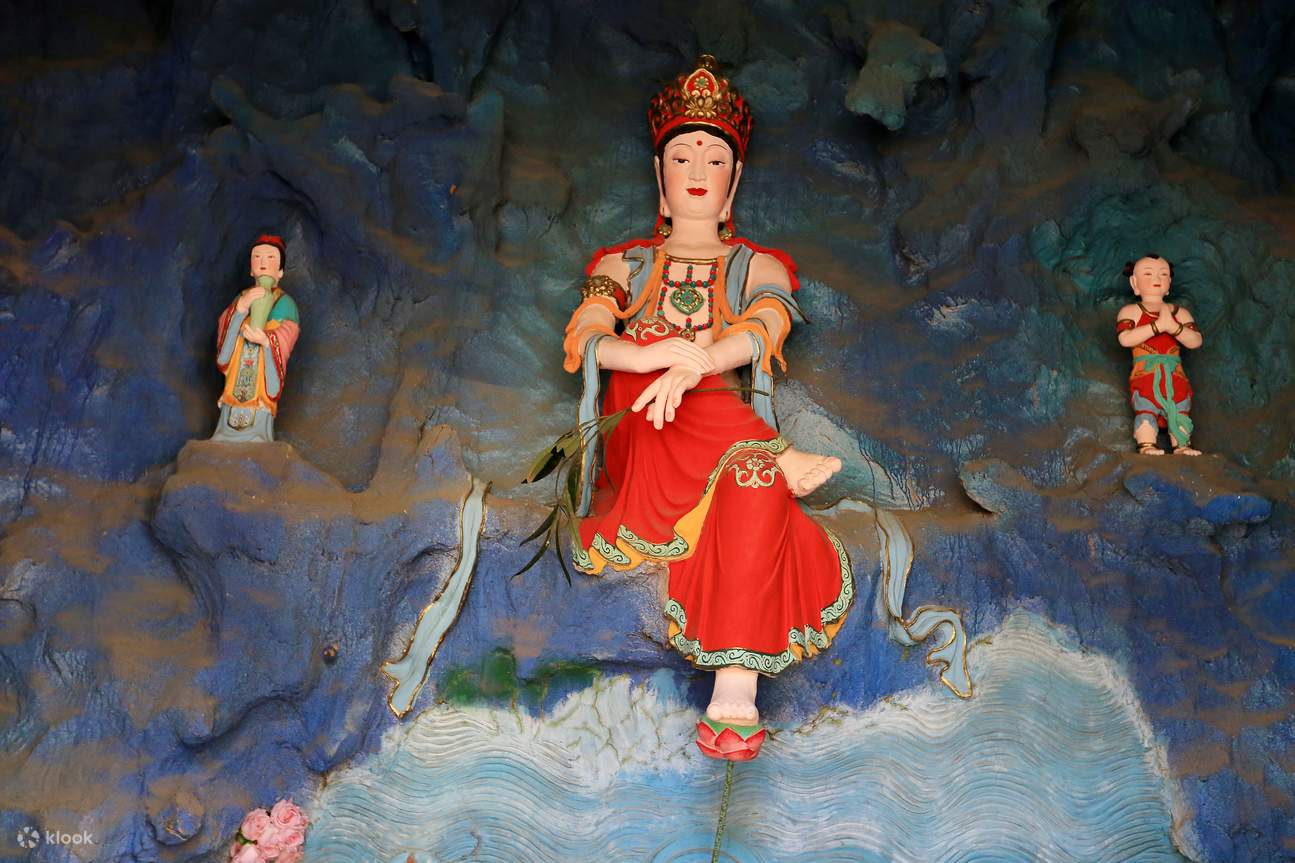 1-Day Tour of Beijing Hongluo Temple (Prayer Line, daily round trip ...