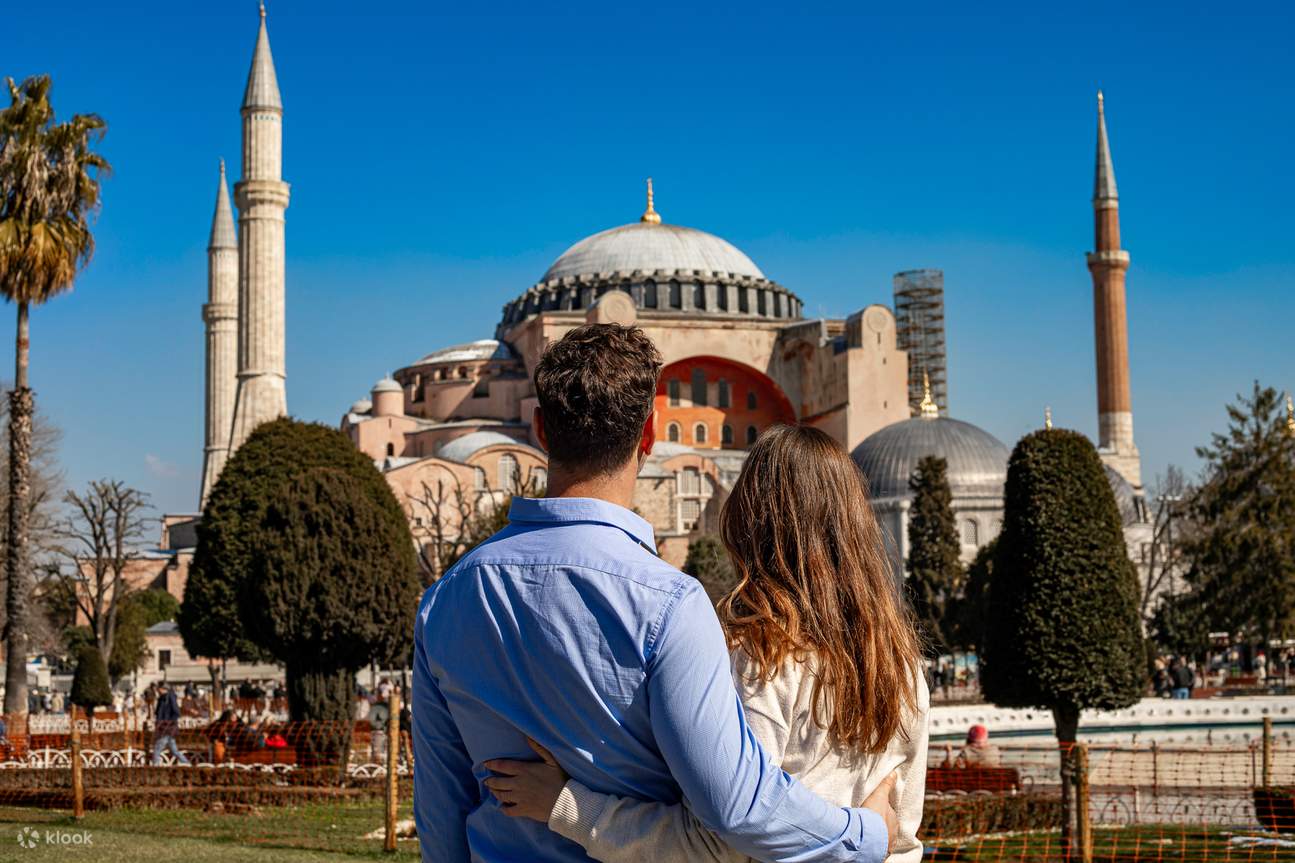Istanbul Photoshoot Tour Hagia Sophia & Blue Mosque - Klook United States