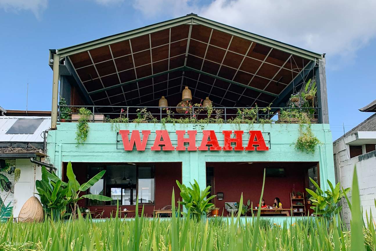 Trải Nghiệm Ăn Sườn Heo Wahaha Ở Bali - Klook Việt Nam
