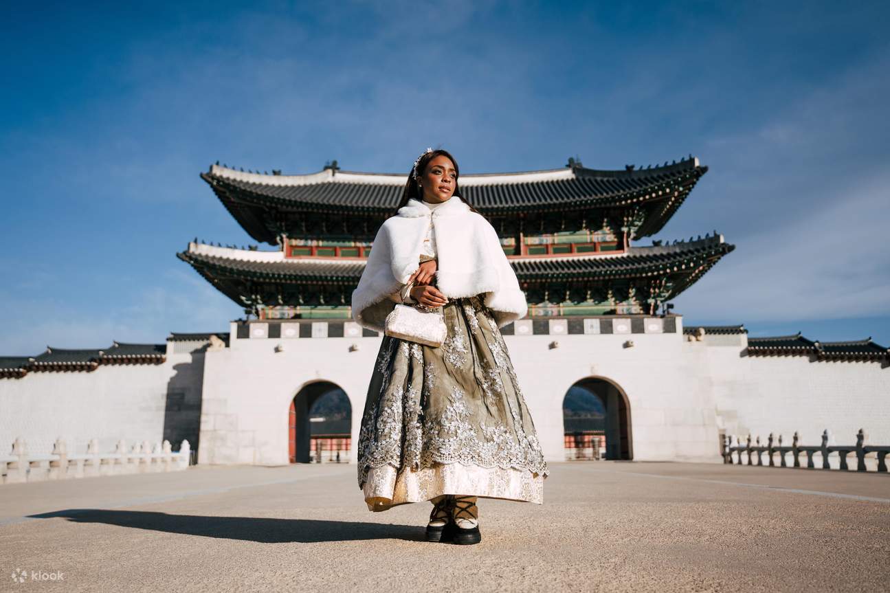 Hanbok Photoshoot and History Tour at Gyeongbokgung Palace - Klook ...