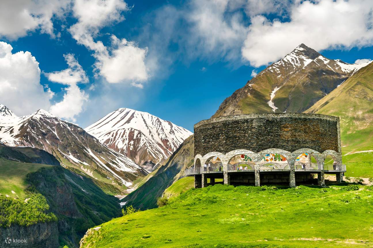 Tbilisi to Kazbegi, Gudauri, Ananuri Group Guided Tour - Klook