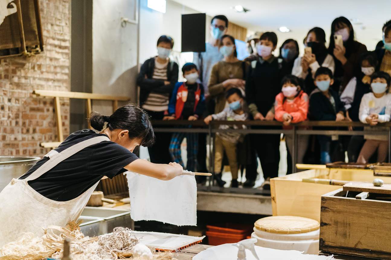 Taipei Shuhuo Memorial Paper Museum・Ticket・Flower Paper Experience DIY - Klook