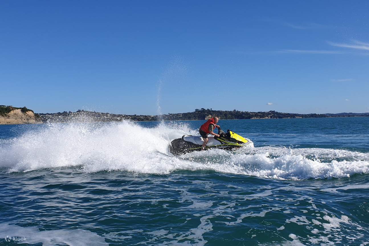 JetSki Hire Experience Fun & Thrills in Auckland waters - Klook Malaysia