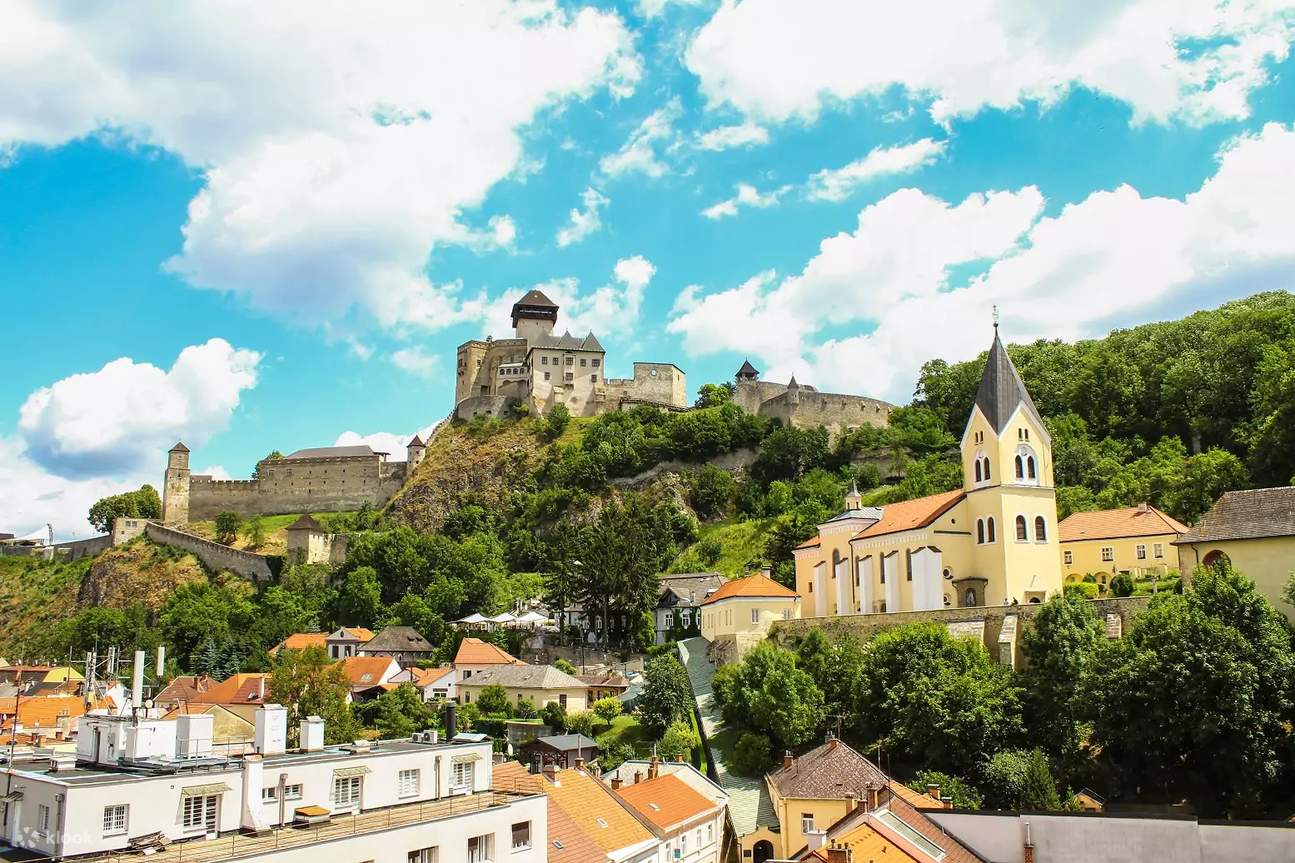 From Vienna: Slovakia’s Castles & Cities Guided Day tour - Klook