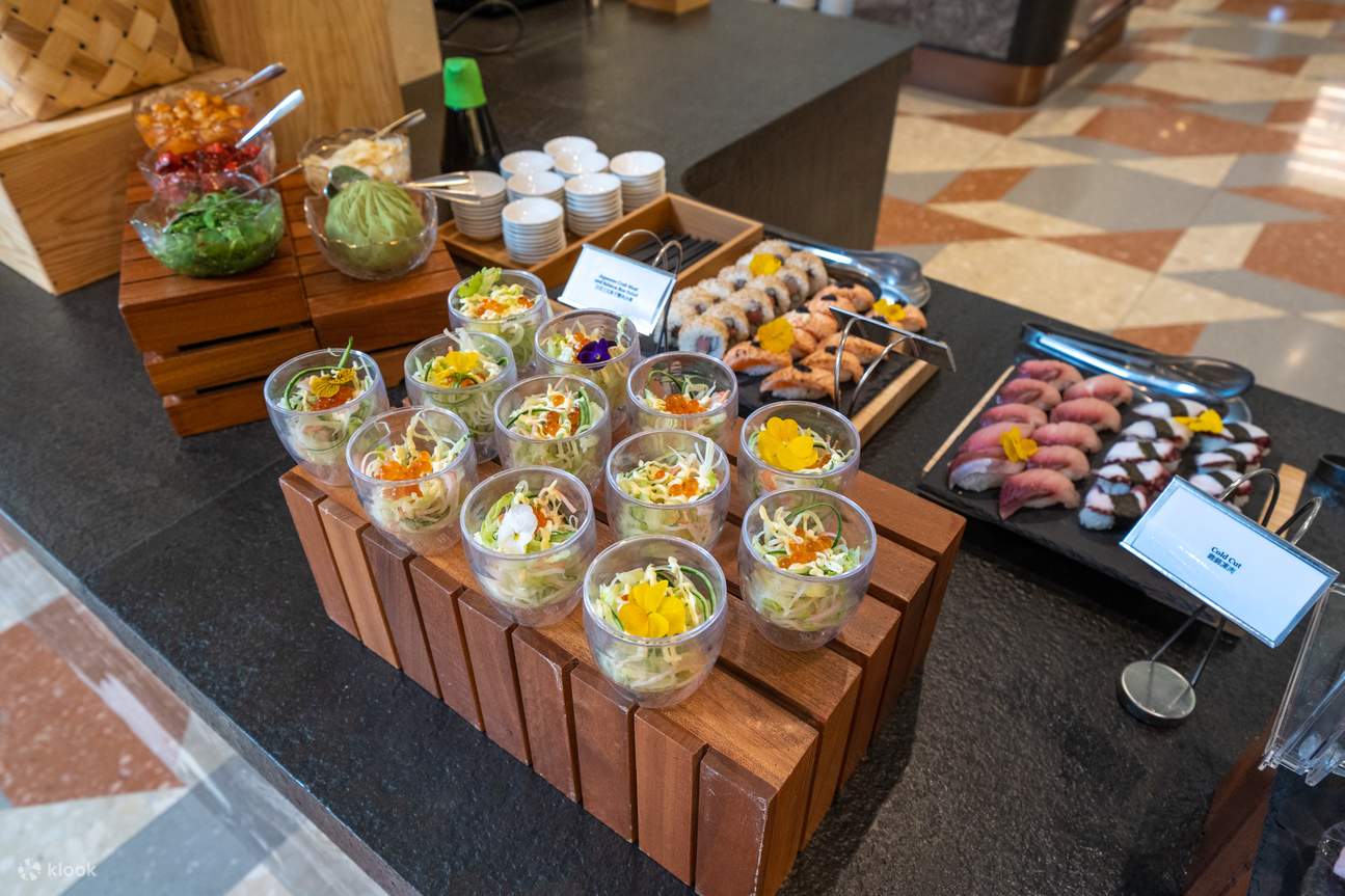 Staycation Stay at WM Hotel with Buffet Breakfast - Klook