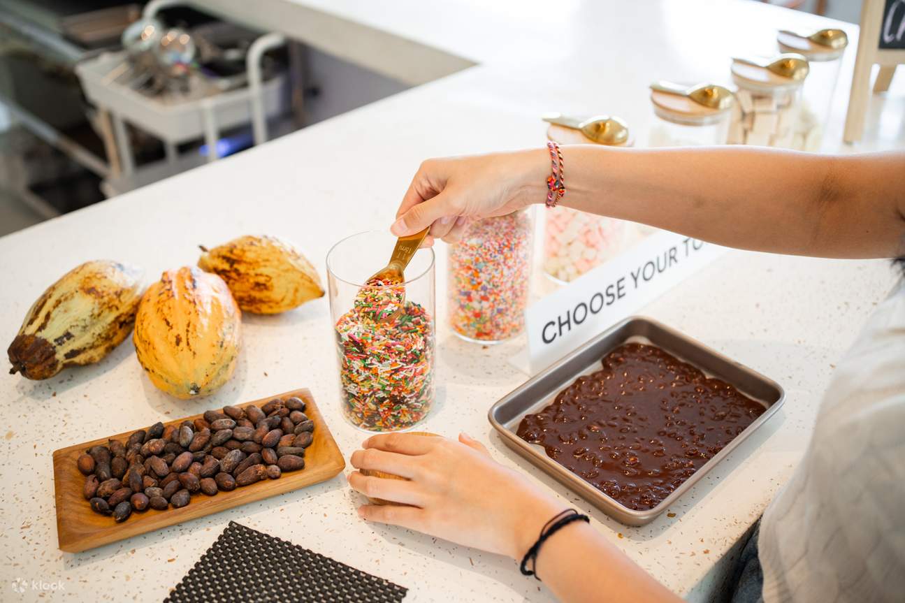 Taller para hacer tu propio chocolate en Krakakoa Chocolate Cafe ...