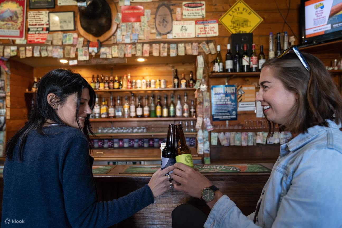 Helicopter Pub Crawl - Klook Hong Kong