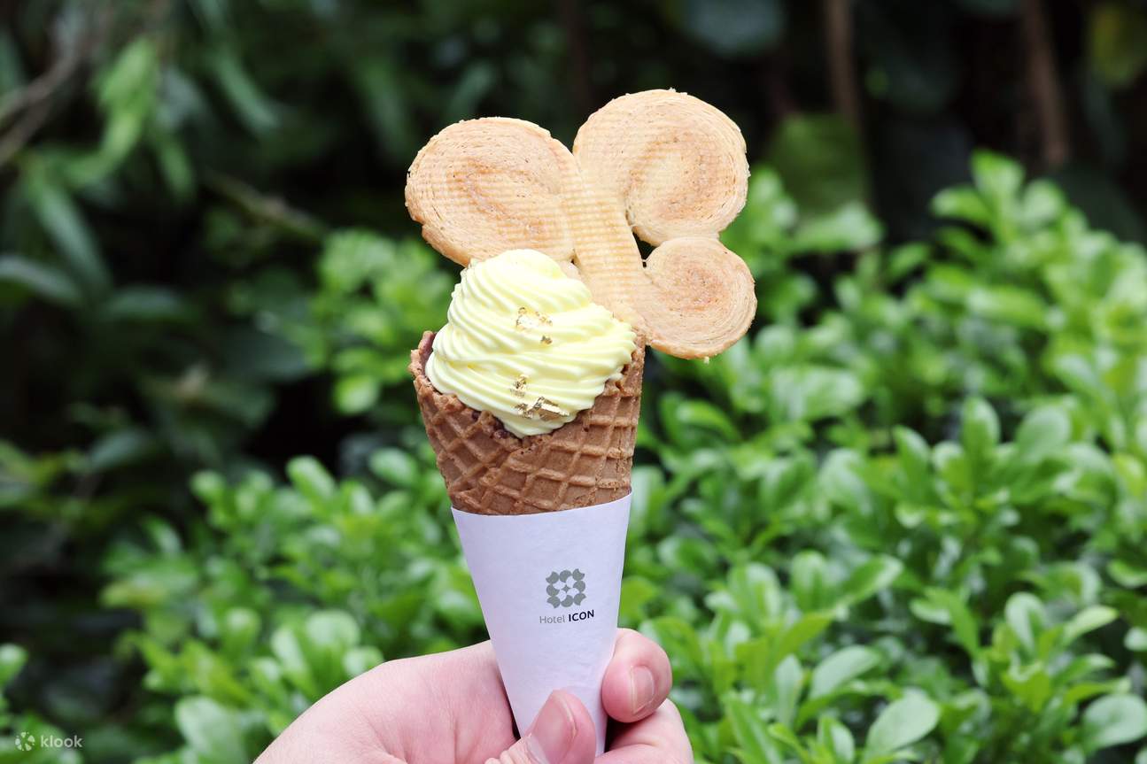 The Market at Hotel ICON | Buffet, Afternoon Tea | Durian Afternoon Tea ...