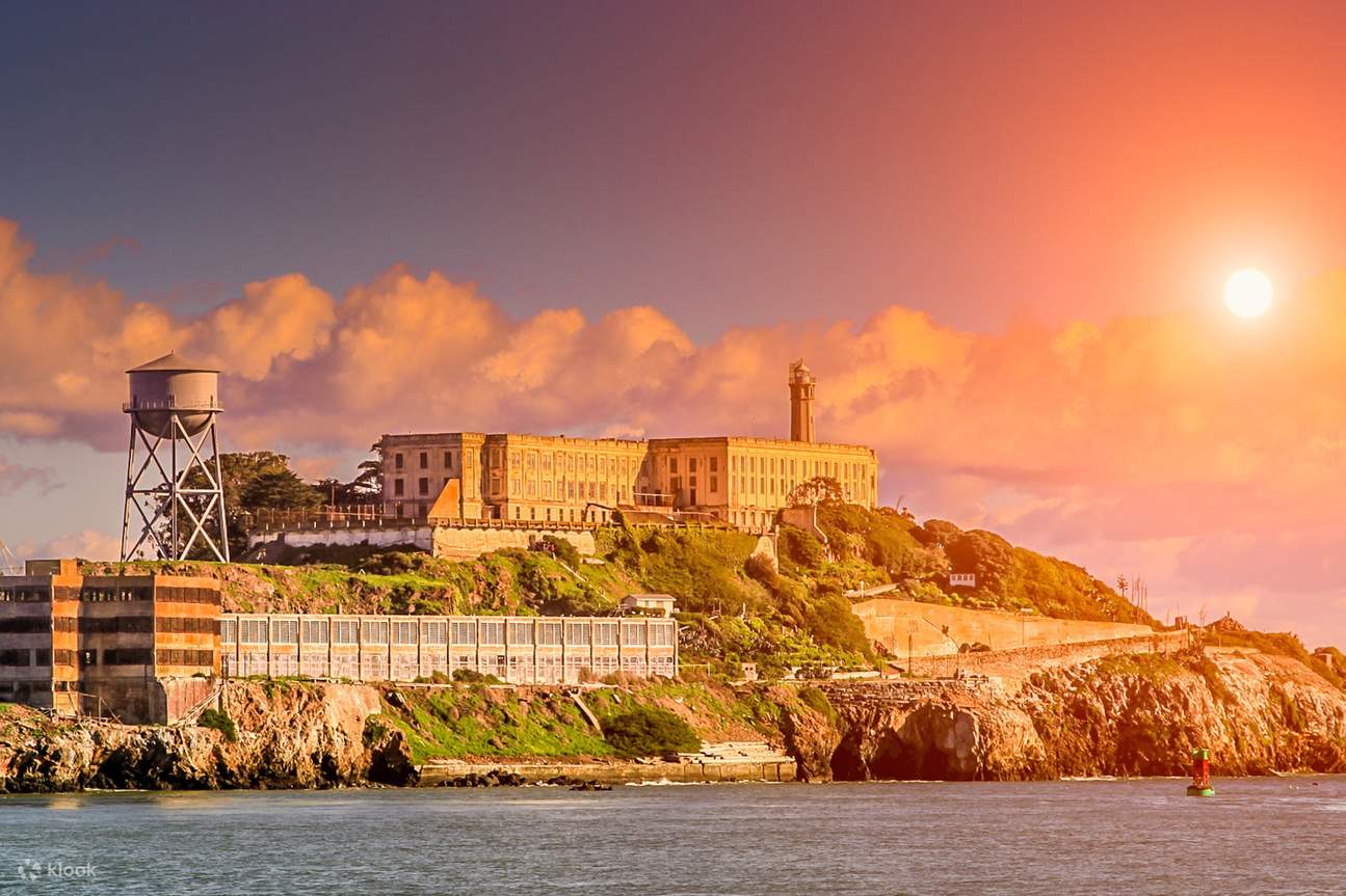 Entfliehen Sie der Rock Cruise rund um Alcatraz Island, San Francisco ...