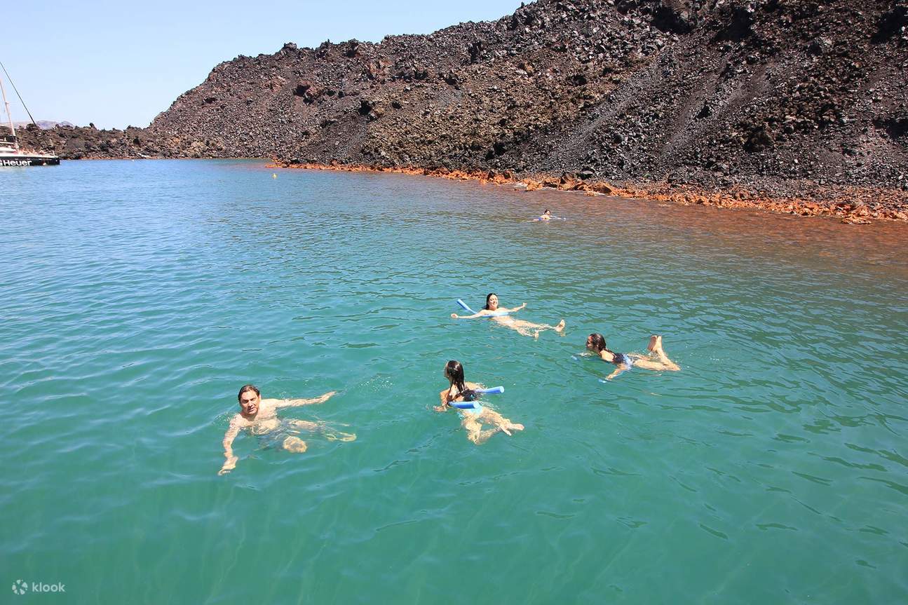 Santorini: Luxury Boat Cruise with Lunch, BBQ, Drinks & Transfers - Klook