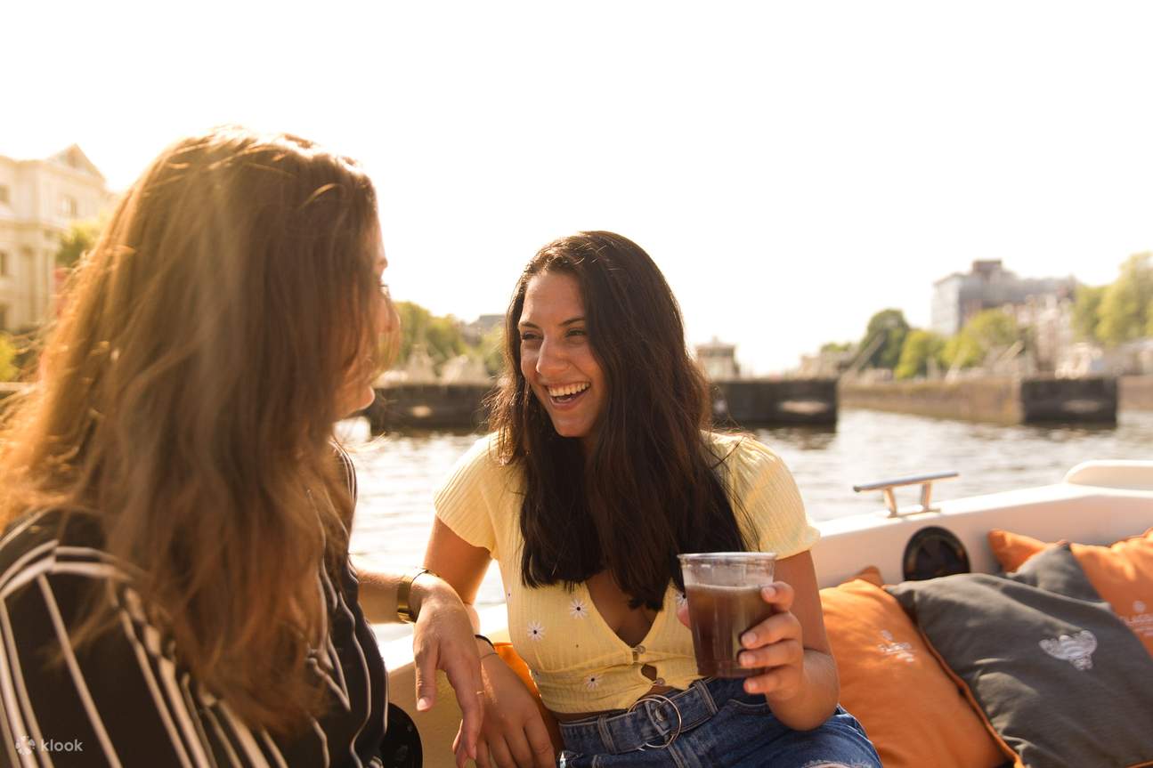 Lawatan Persiaran Terusan Bot Mewah Amsterdam - Klook Amerika Syarikat