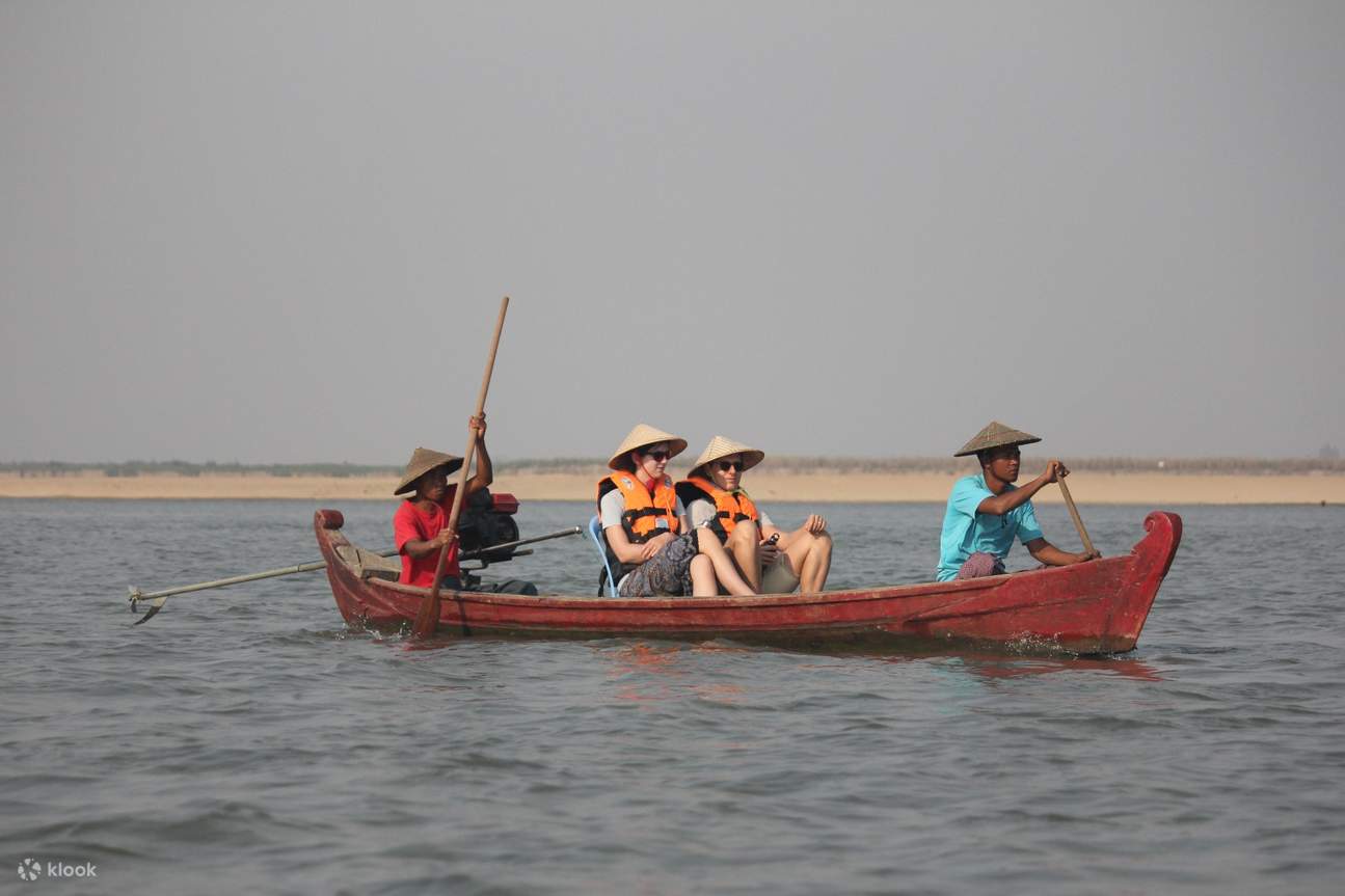 Irrawaddy Dolphin and Cooperative Fishing Day Tour, Mandalay, Myanmar ...