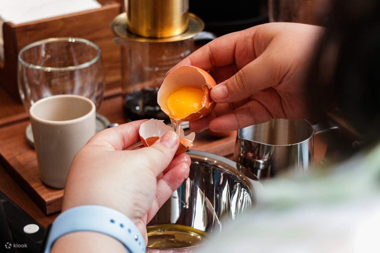 Techniques & Secrets Behind the Famed Vietnamese Egg Coffee - Klook ...